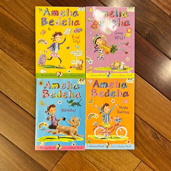 Other | 4 Amelia Bedelia Books | Poshmark